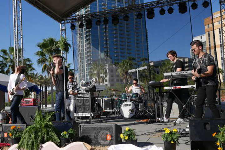 Miroux Brings It On Stage At GMF - Arts, Humanities, and Design